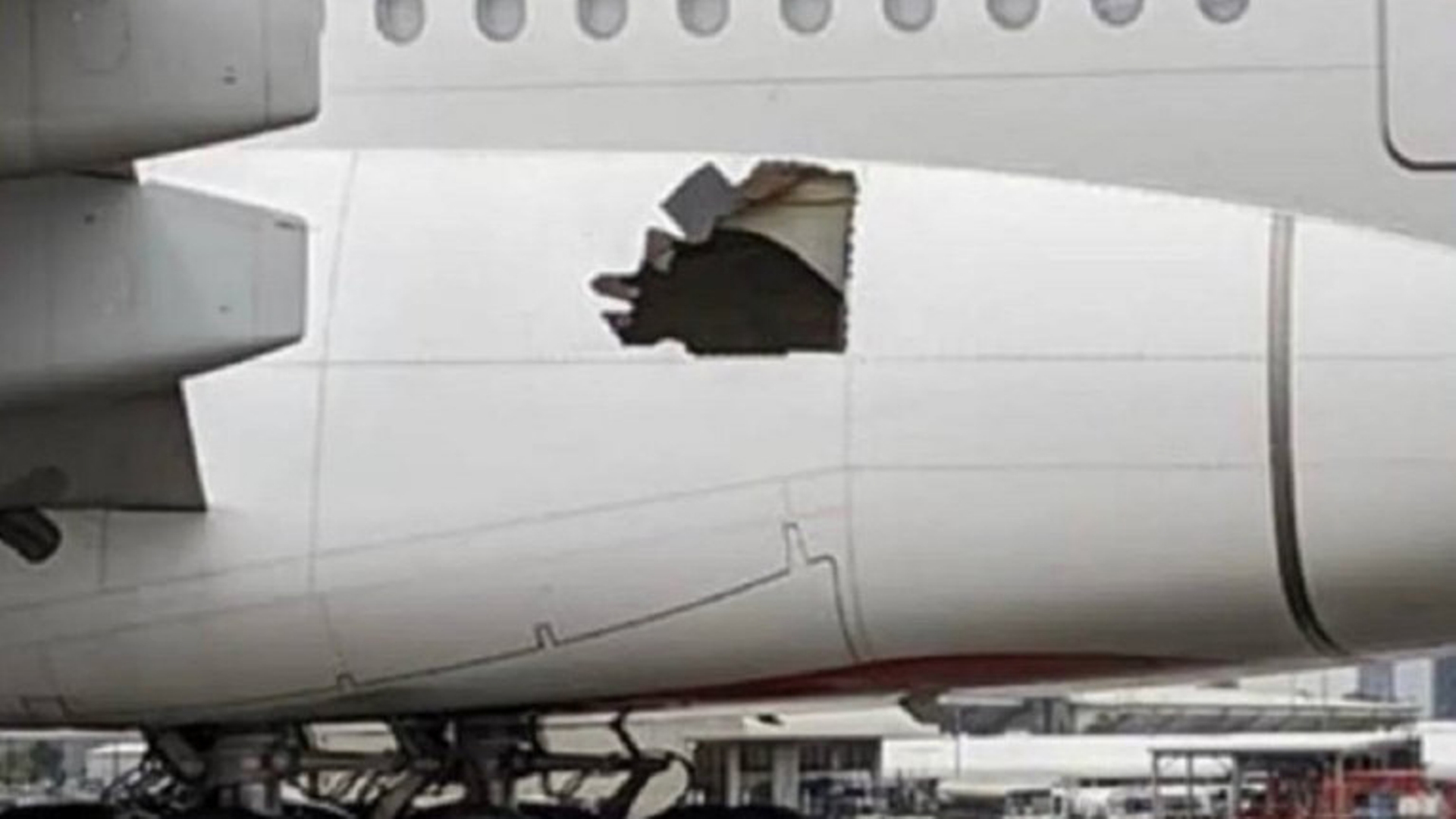 Авион летал со огромна дупка на трупот | Портал ТВМ