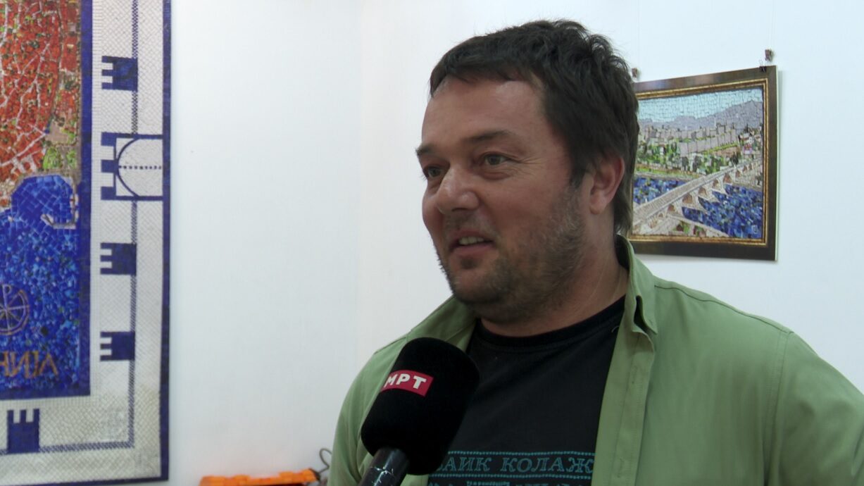 Мозаичната мапа на Охрид и Лихнид, која уметникот Никола Упевче ја ...